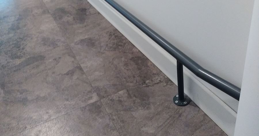 URGENT - Barres de protection antichoc - R-place